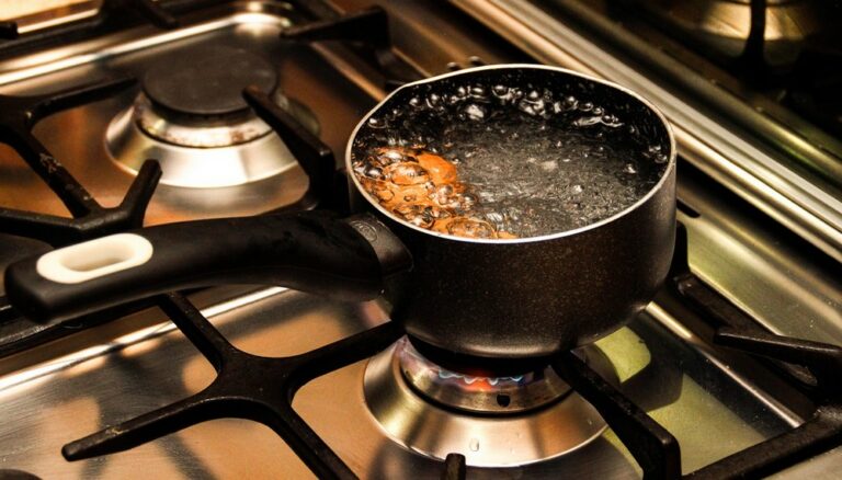 À petit feu - Français Authentique